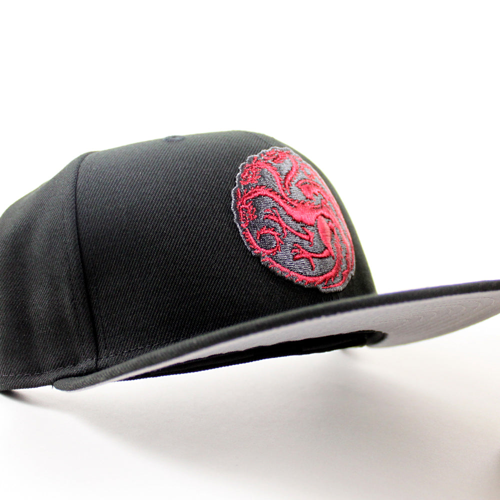 Game of Thrones House Targaryen Dragon New Era 59Fifty Fitted Hat (Bla ...