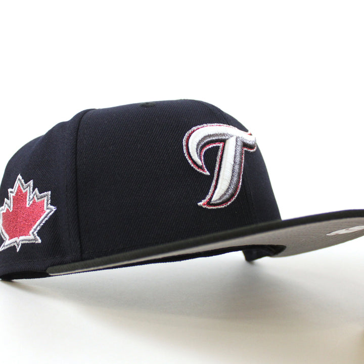 Toronto Blue Jays Maple Leaf Patch New Era 59Fifty Fitted Hat (Navy Bl ...
