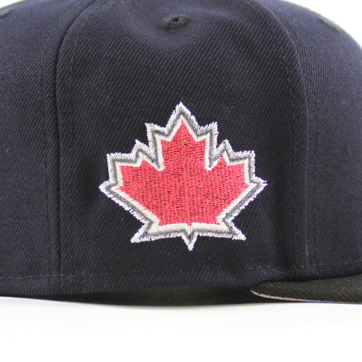 Toronto Blue Jays Maple Leaf Patch New Era 59Fifty Fitted Hat (Navy Bl ...